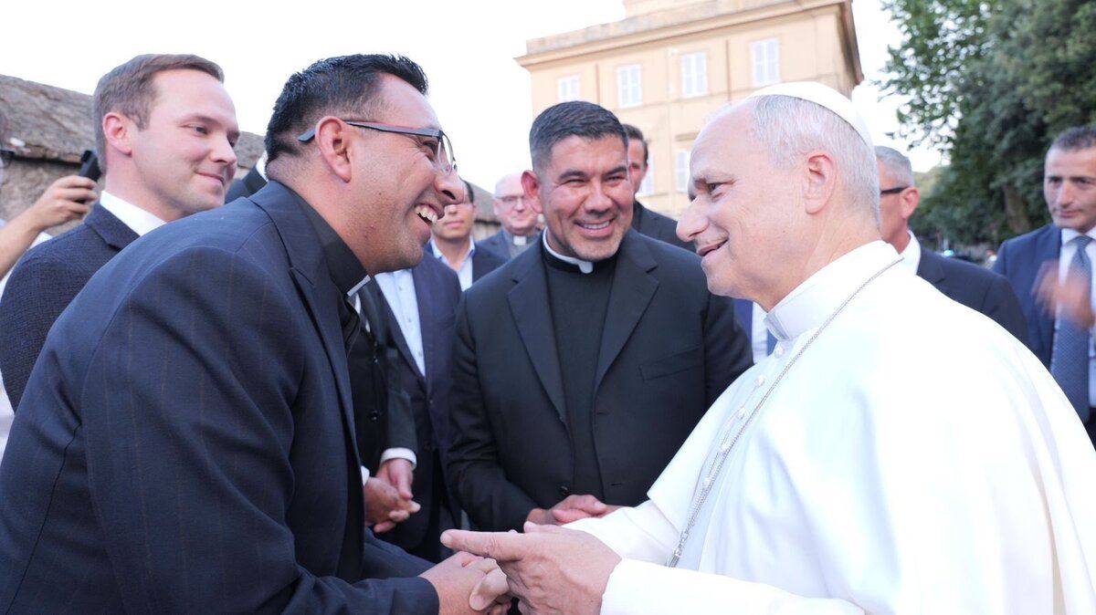 Papa León XIV recibe a sacerdote poblano; estará en servicio en ...